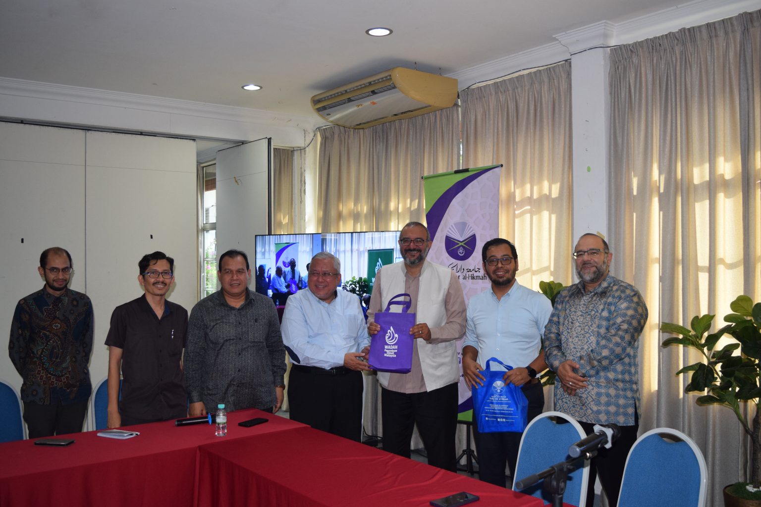 Utama-EN - Persatuan Wadah Pencerdasan Umat Malaysia (WADAH)