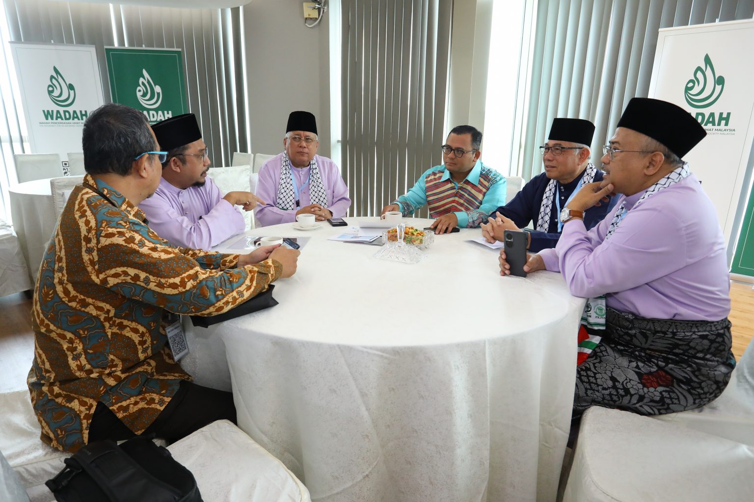 MUKTAMAR NASIONAL KE-18 WADAH - Persatuan Wadah Pencerdasan Umat ...
